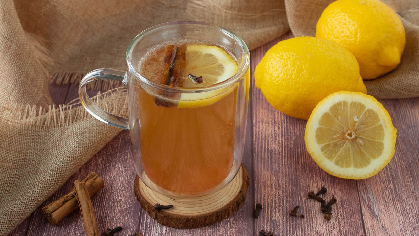 Bevande calde invernali: ricette facili da preparare a casa | Cookaround