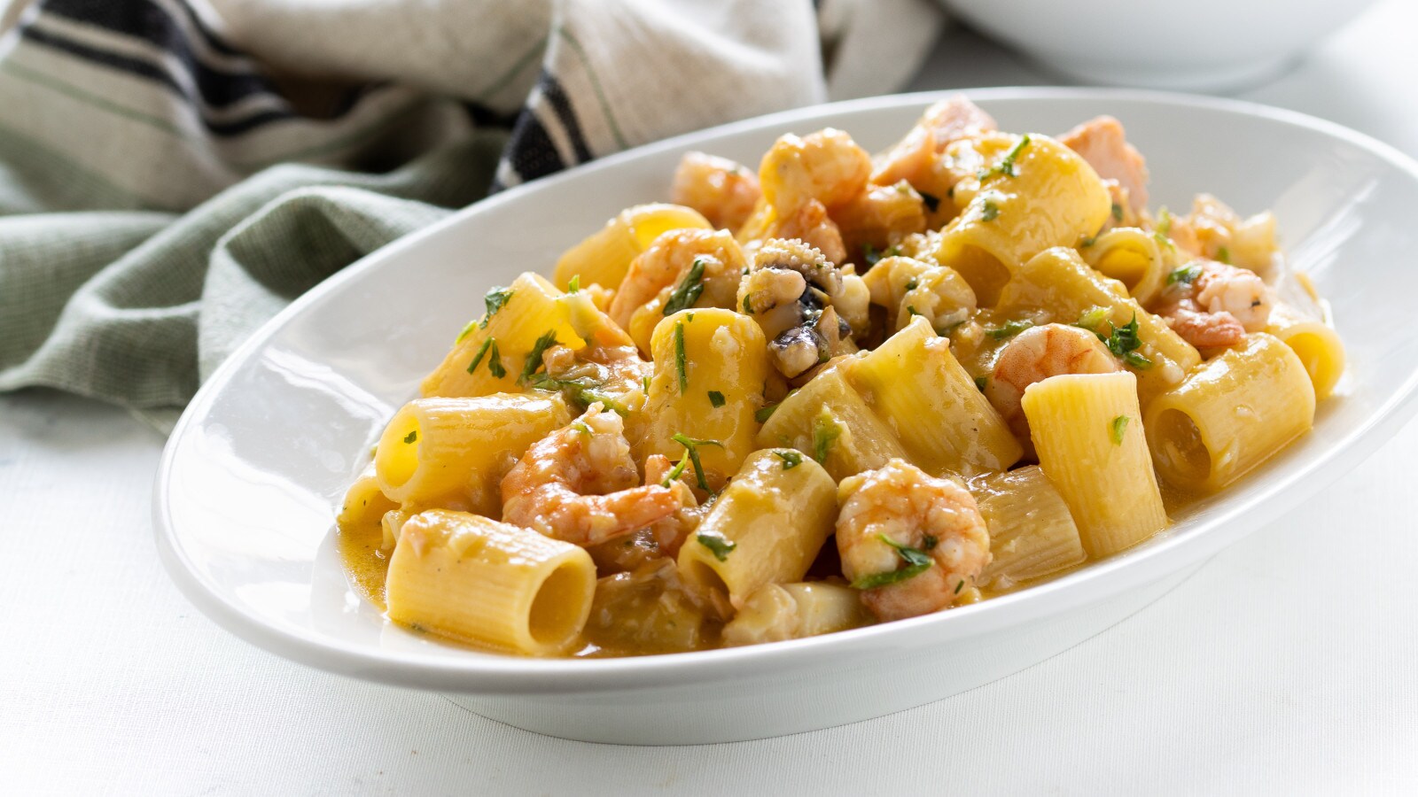 Primi piatti di pesce: 3 ricette estive perfette per Giugno | Cookaround