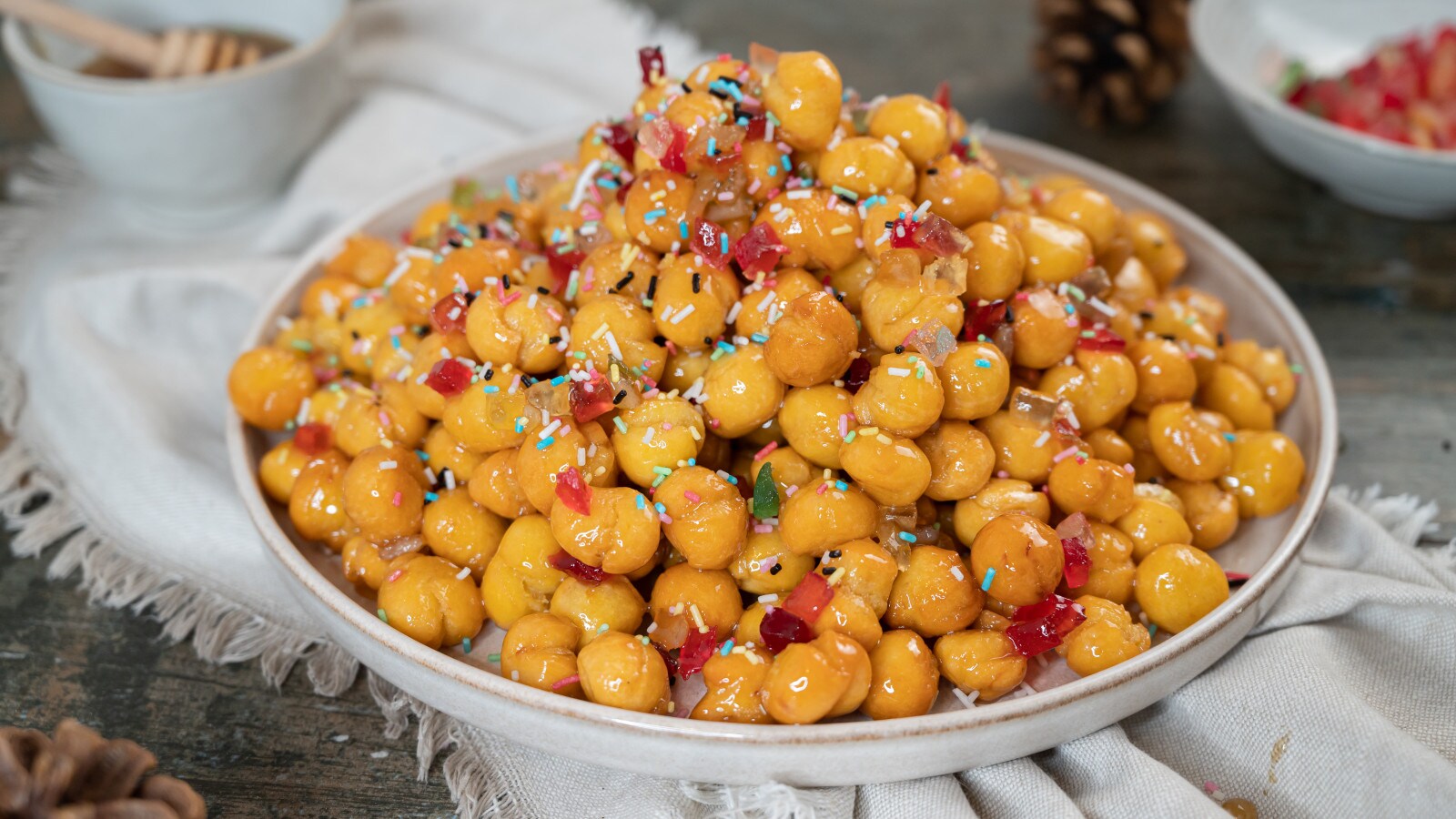 Struffoli senza glutine: ricetta facile e perfetta per Natale | Cookaround