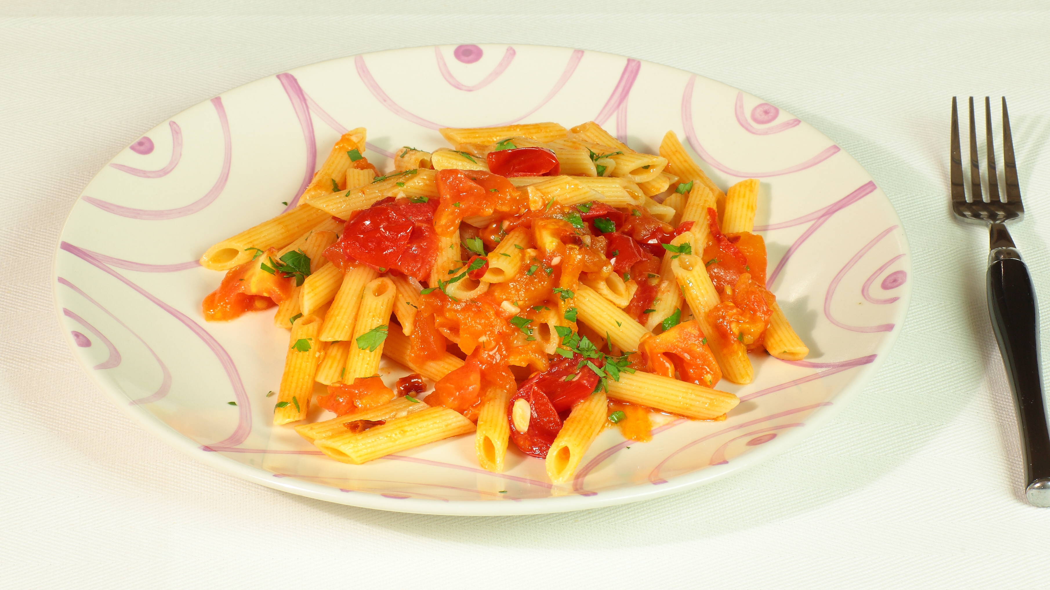 Salsa di pomodoro, la famosa conserva fatta in casa | Cookaround