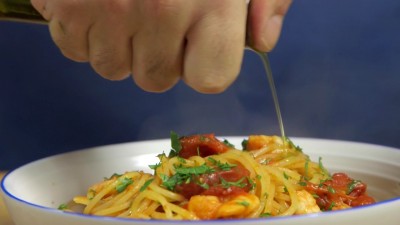 Spaghetti con i gamberi: Ricette di Cookaround | Cookaround