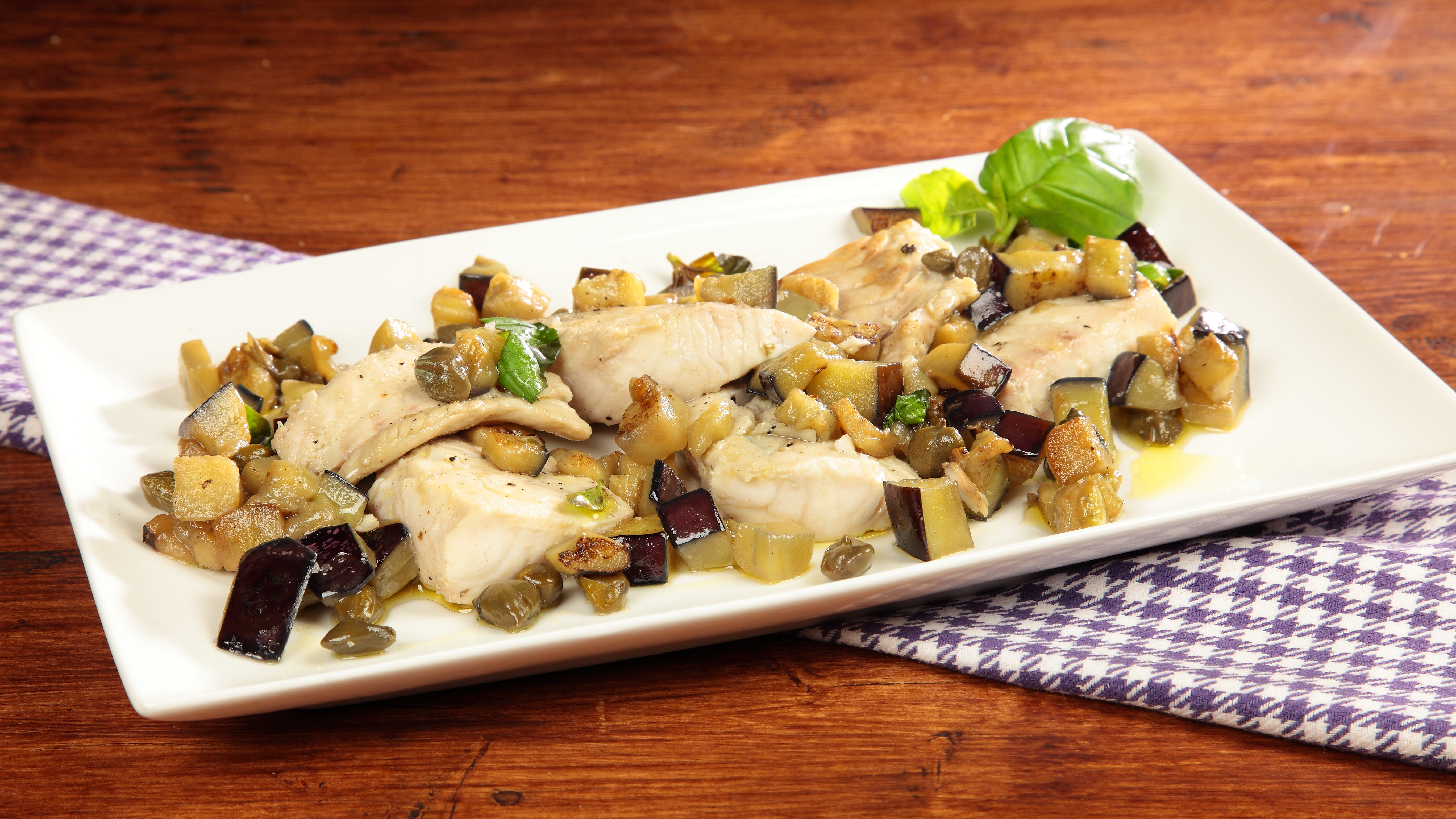 Coda di rospo con melanzane e capperi: Ricette di Cookaround | Cookaround