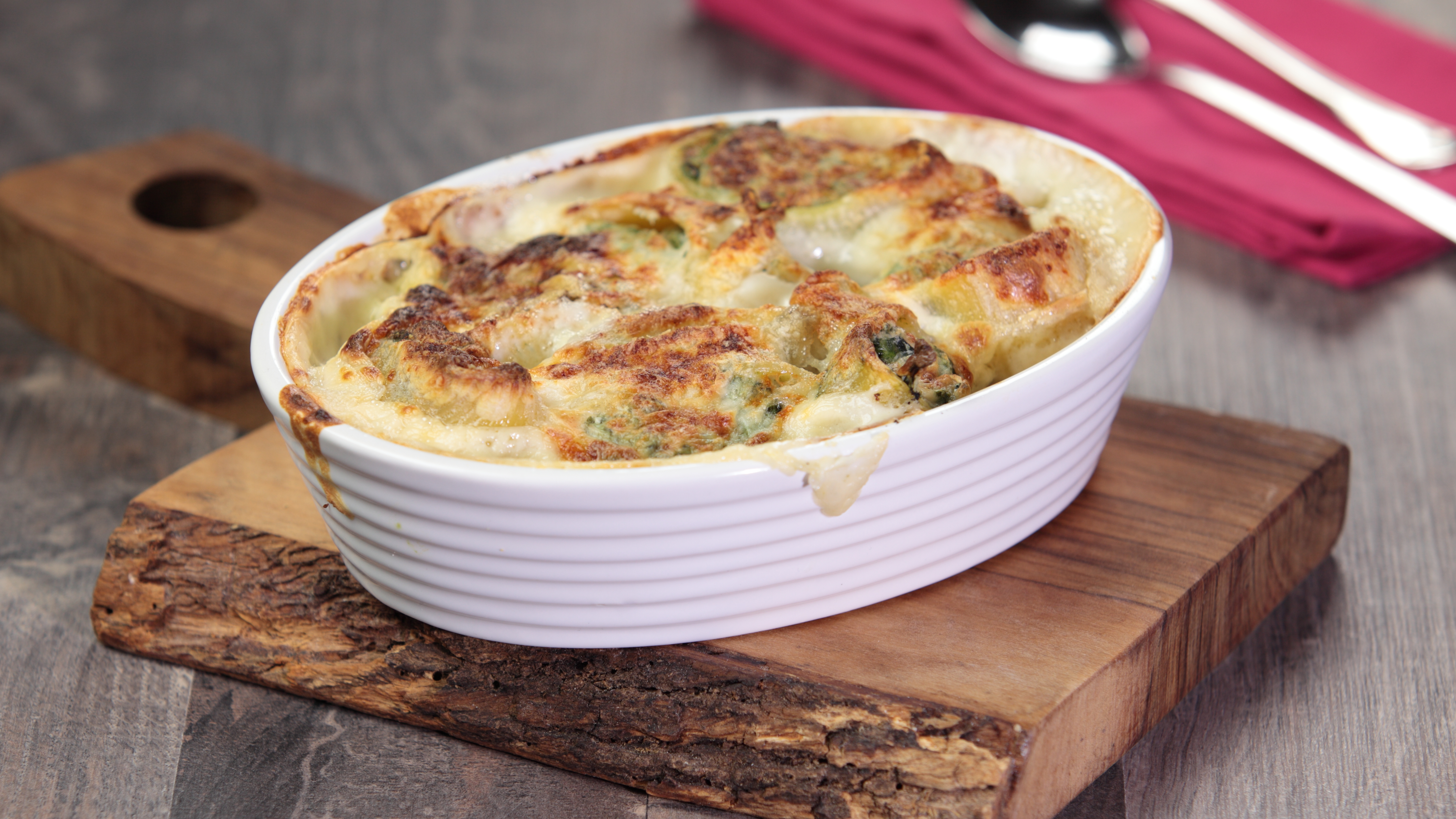 Lumaconi al forno con ripieno di gorgonzola e zucchine | Cookaround