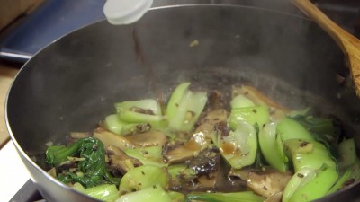 Ricetta Bok choy e funghi | Cookaround