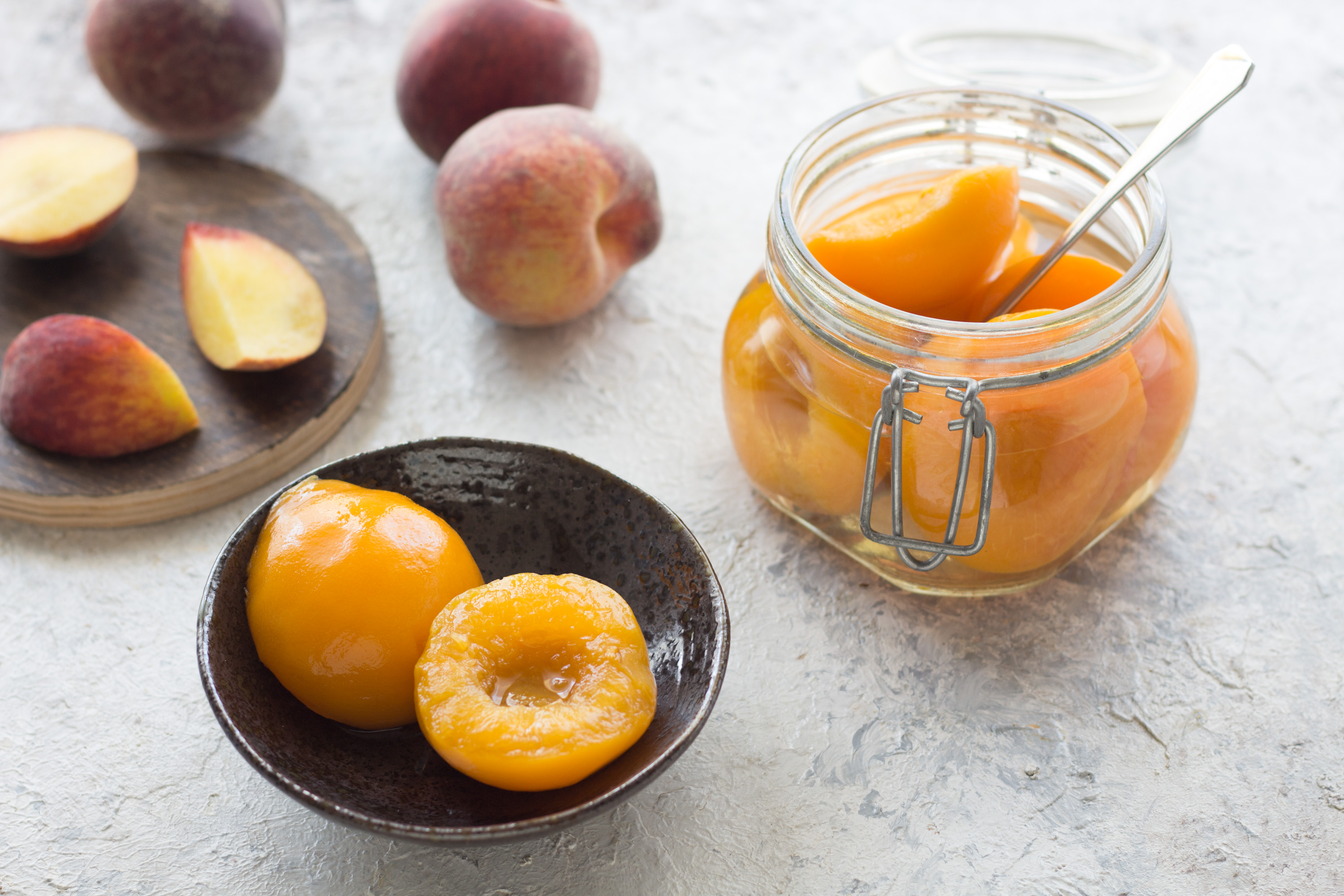 Pesche ripiene alla piemontese facili e golose | Cookaround