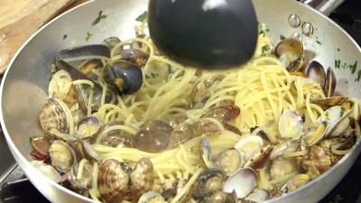 Spaghetti alla pescatora ricetta perfetta | Cookaround