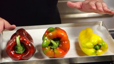 Ricetta Peperoni arrostiti con bagna cauda leggera | Cookaround