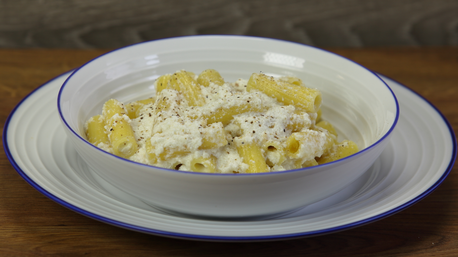 Pasta con ricotta e pancetta | Cookaround