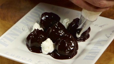 Mini Profiteroles ricetta infallibile | Cookaround