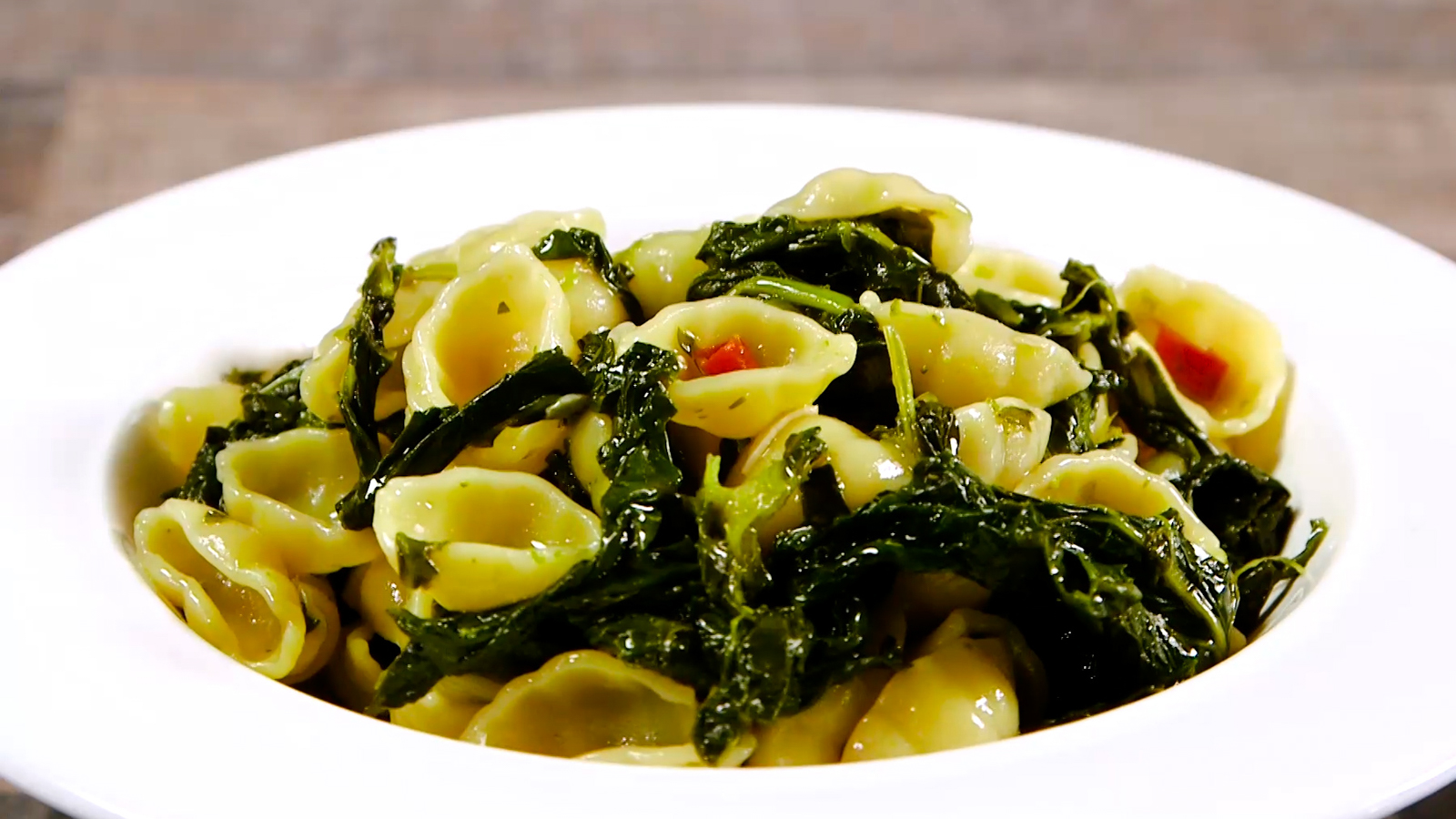 Pasta con cime di rapa scopri la ricetta di origine pugliese | Cookaround