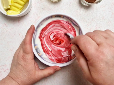 Mini Red Velvet: ricetta facile e romantica per ogni occasione | Cookaround