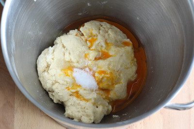 Brioche col tuppo, la ricetta della brioscia siciliana | Cookaround