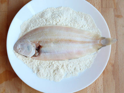 Sogliola alla mugnaia, la ricetta classica e tradizionale | Cookaround
