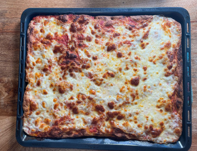 Pizza integrale veloce, ricetta soffice in teglia | Cookaround