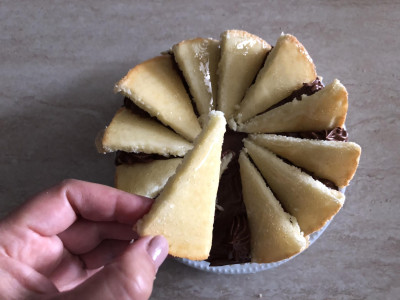 Torta dobos, la ricetta della tipica torta ungherese | Cookaround