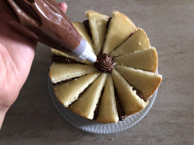 Torta dobos, la ricetta della tipica torta ungherese | Cookaround