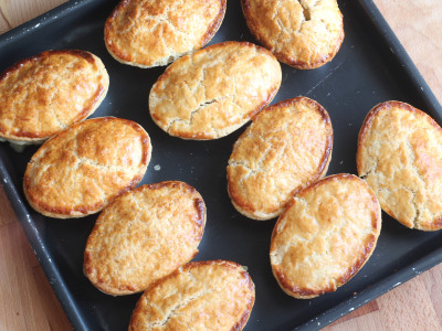 Pasticciotti leccesi fatti in casa: tradizionali con crema e amarena ...