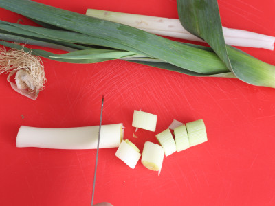 Brodo di pesce: ricetta semplice per risotti e piatti di mare | Cookaround