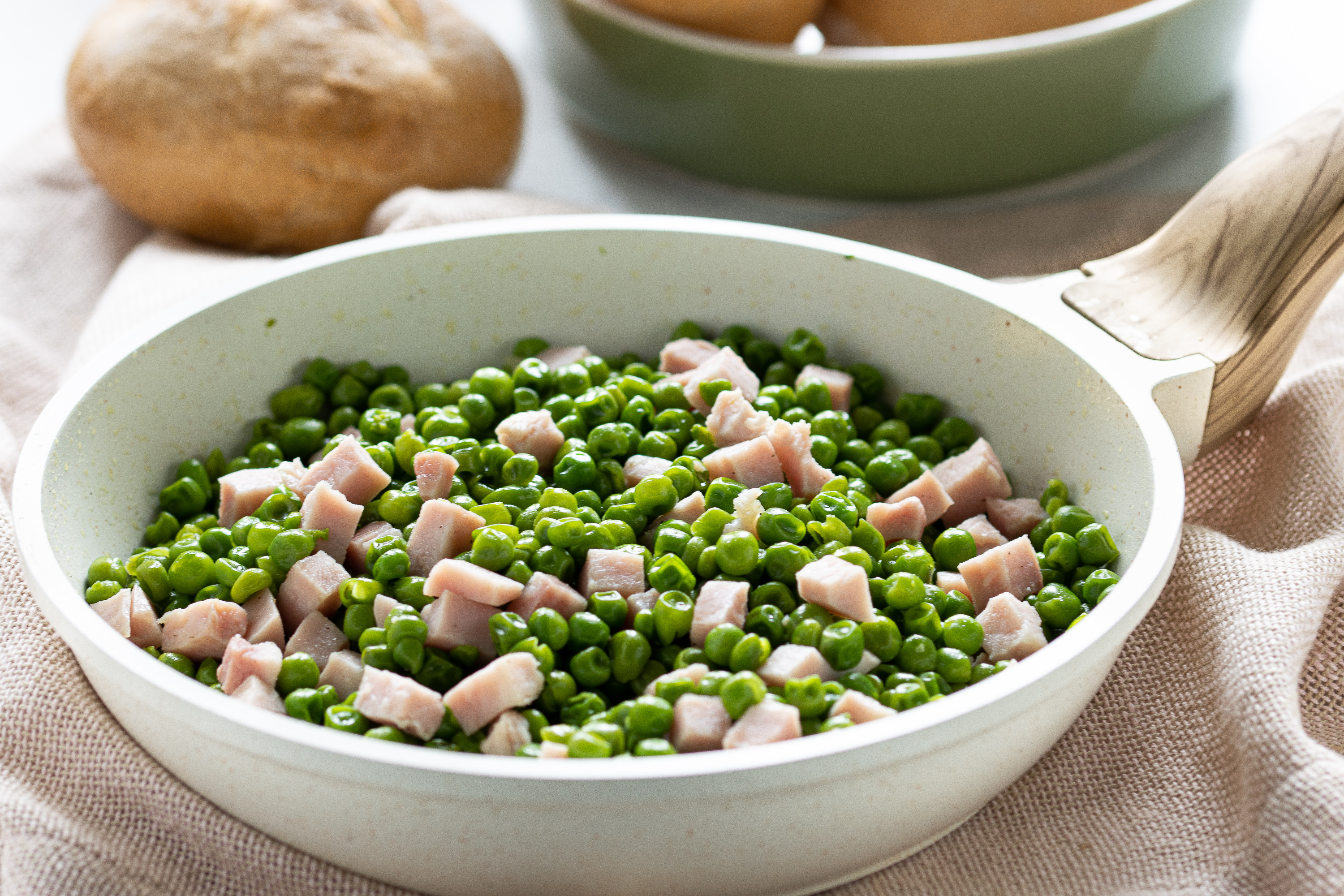 Come cucinare i piselli in padella in 30 minuti | Cookaround