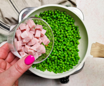 Piselli e prosciutto: un piatto facile ricco di proteine e fibre ...