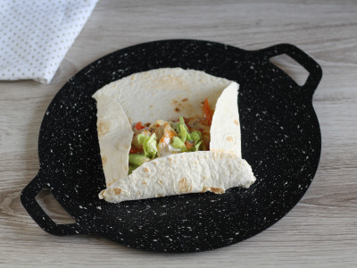 Burrito con Pollo: Ricetta Facile e Deliziosa | Cookaround