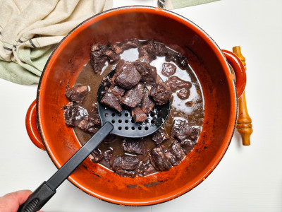 Peposo: Il Tradizionale Spezzatino Toscano al Pepe Nero | Cookaround