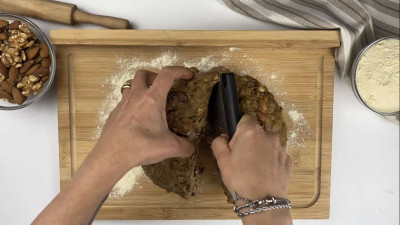 Pane di saba sardo: ricetta tradizionale con frutta secca e spezie ...