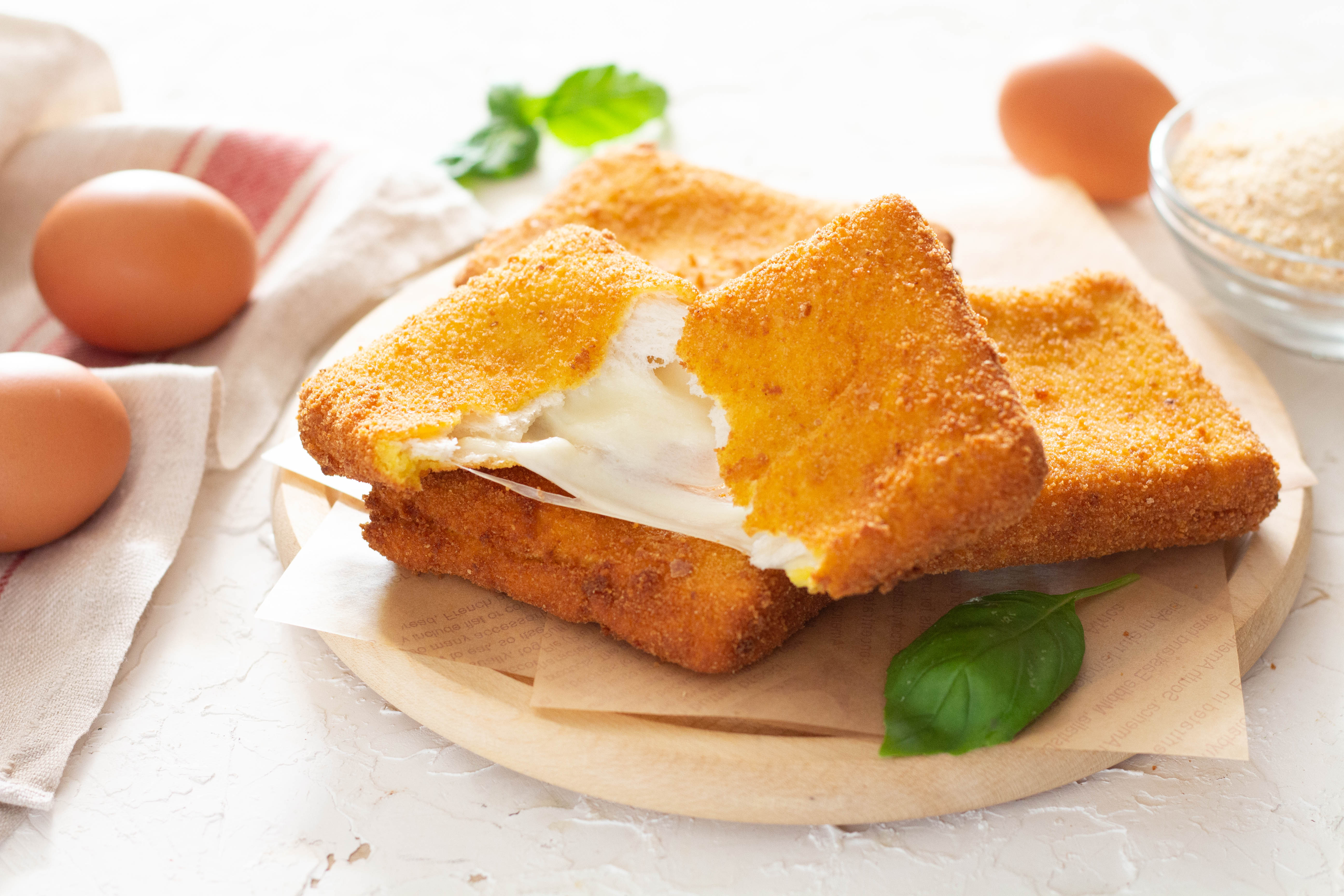 Mozzarella in carrozza in friggitrice ad aria: leggera e veloce ...