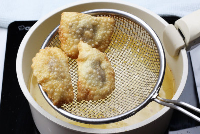 Caggionetti abruzzesi: dolci natalizi con ceci e cioccolato | Cookaround