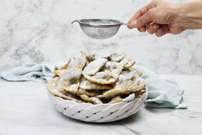 Caggionetti abruzzesi: dolci natalizi con ceci e cioccolato | Cookaround