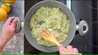 Brandacujun: la ricetta ligure con baccalà, patate e limone | Cookaround