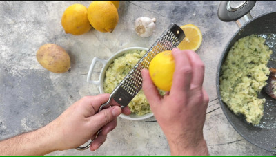 Brandacujun: la ricetta ligure con baccalà, patate e limone | Cookaround