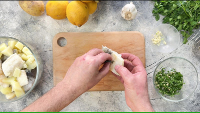 Brandacujun: la ricetta ligure con baccalà, patate e limone | Cookaround