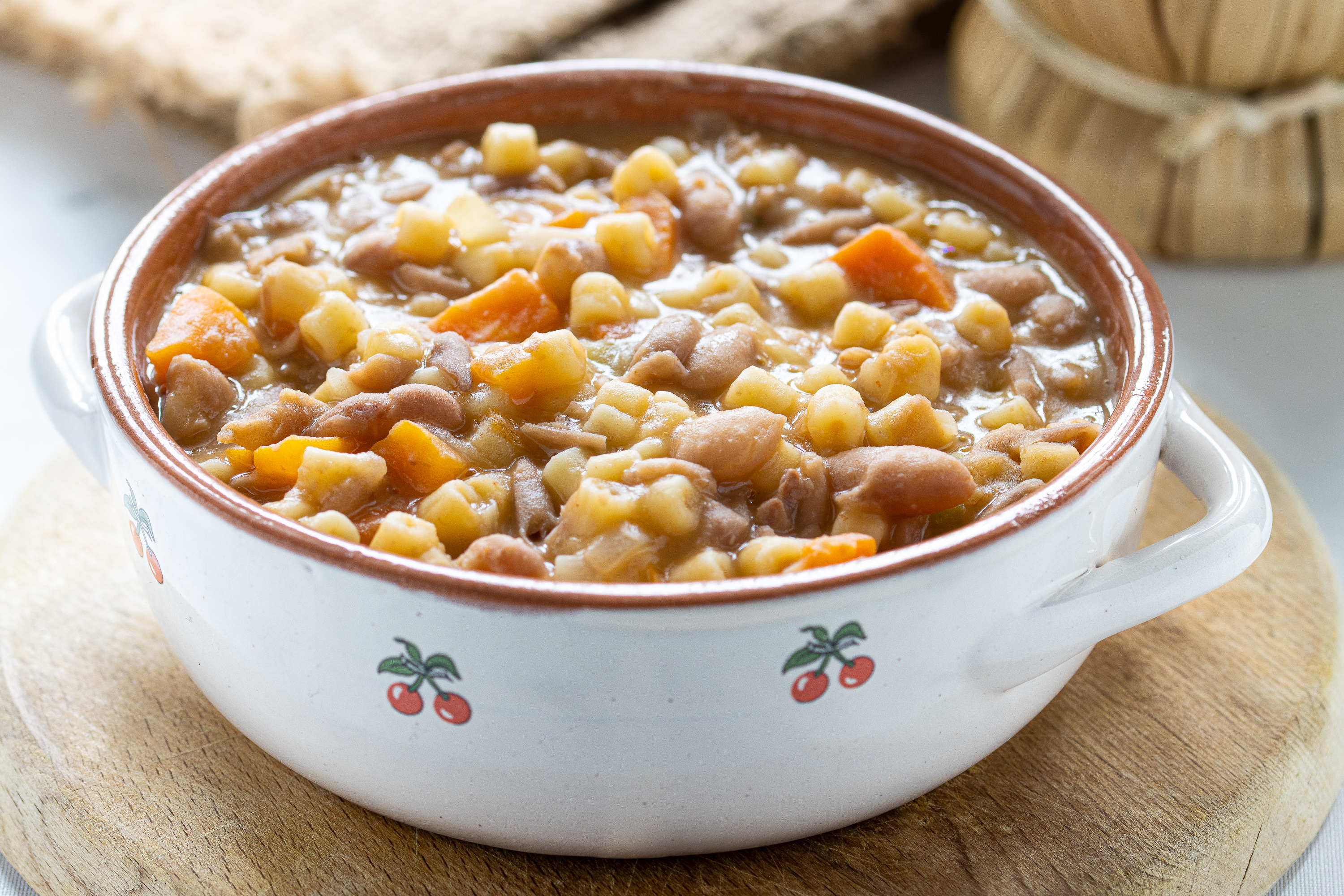 Jota triestina: ricetta tradizionale con crauti e fagioli | Cookaround