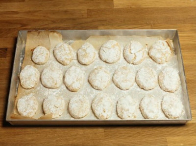 Ricciarelli di Siena: la Ricetta Originale dei Biscotti Toscani ...