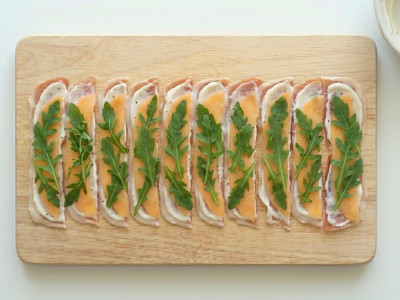 Rotolini di prosciutto e melone: l'antipasto estivo facile e veloce ...