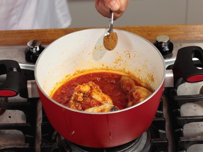 Pollo in umido con patate ricetta semplice | Cookaround