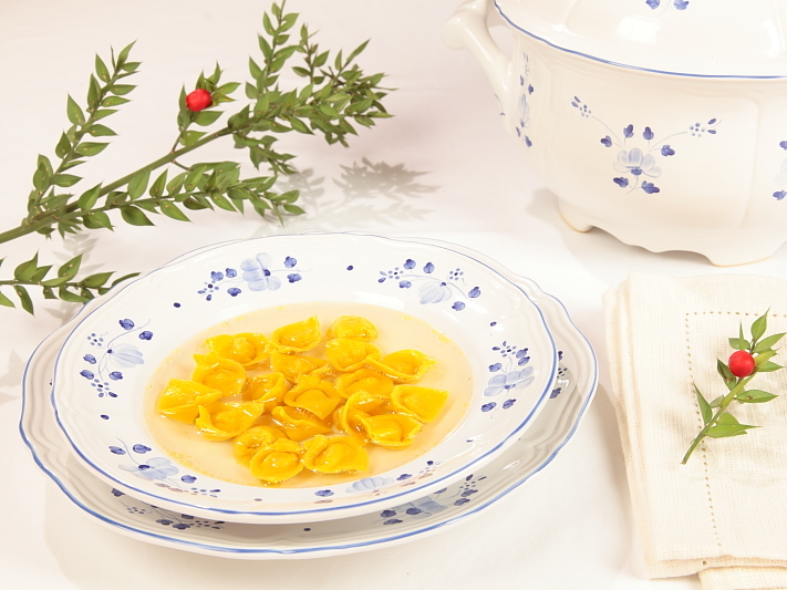 Tortellini di Modena: Ricetta Tipica Emilia-Romagna | Cookaround