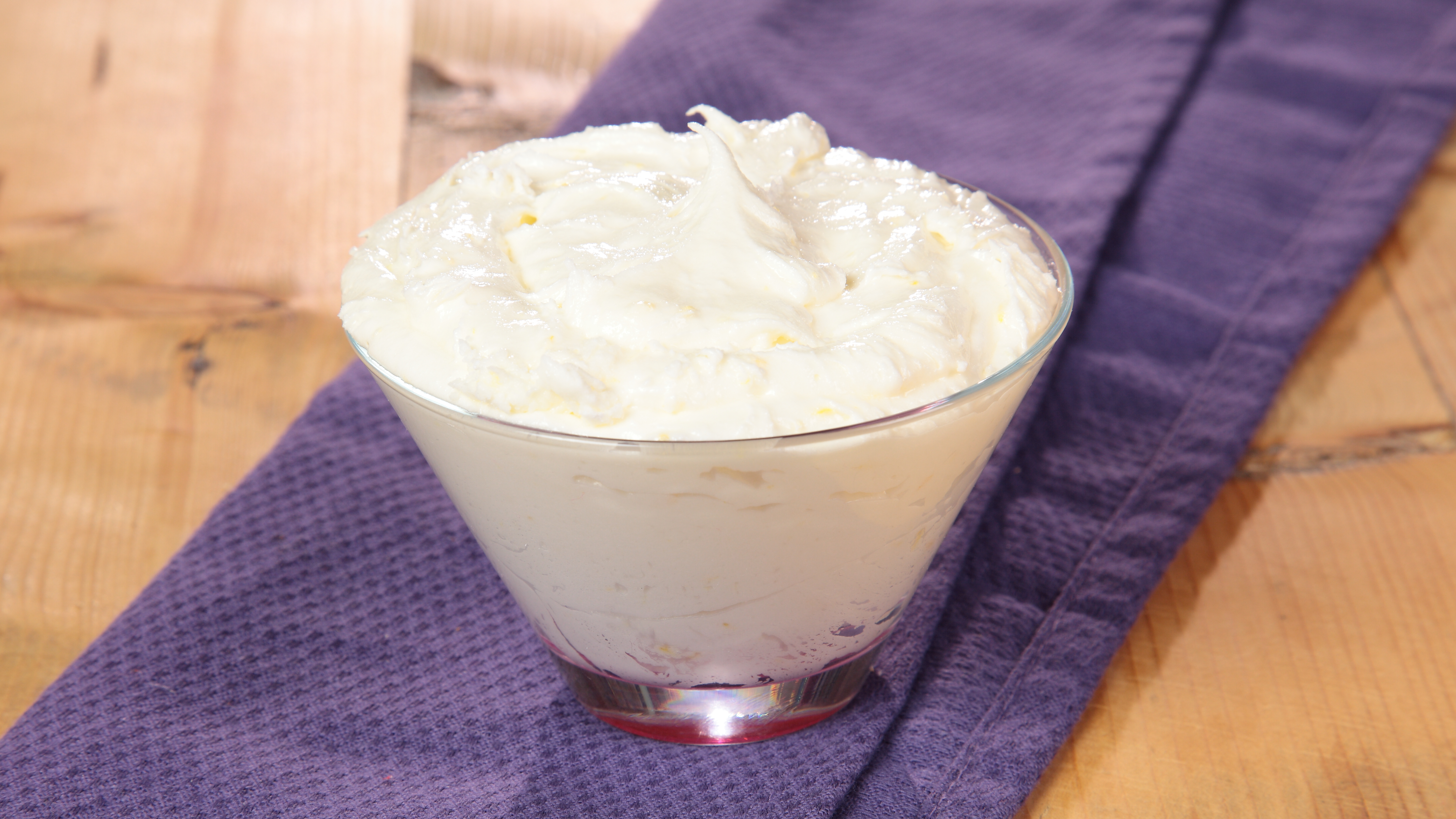 Crema al burro all'arancia: Ricette Dolci | Cookaround