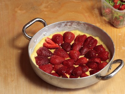 Pizza alle fragole dolce facilissimo | Cookaround