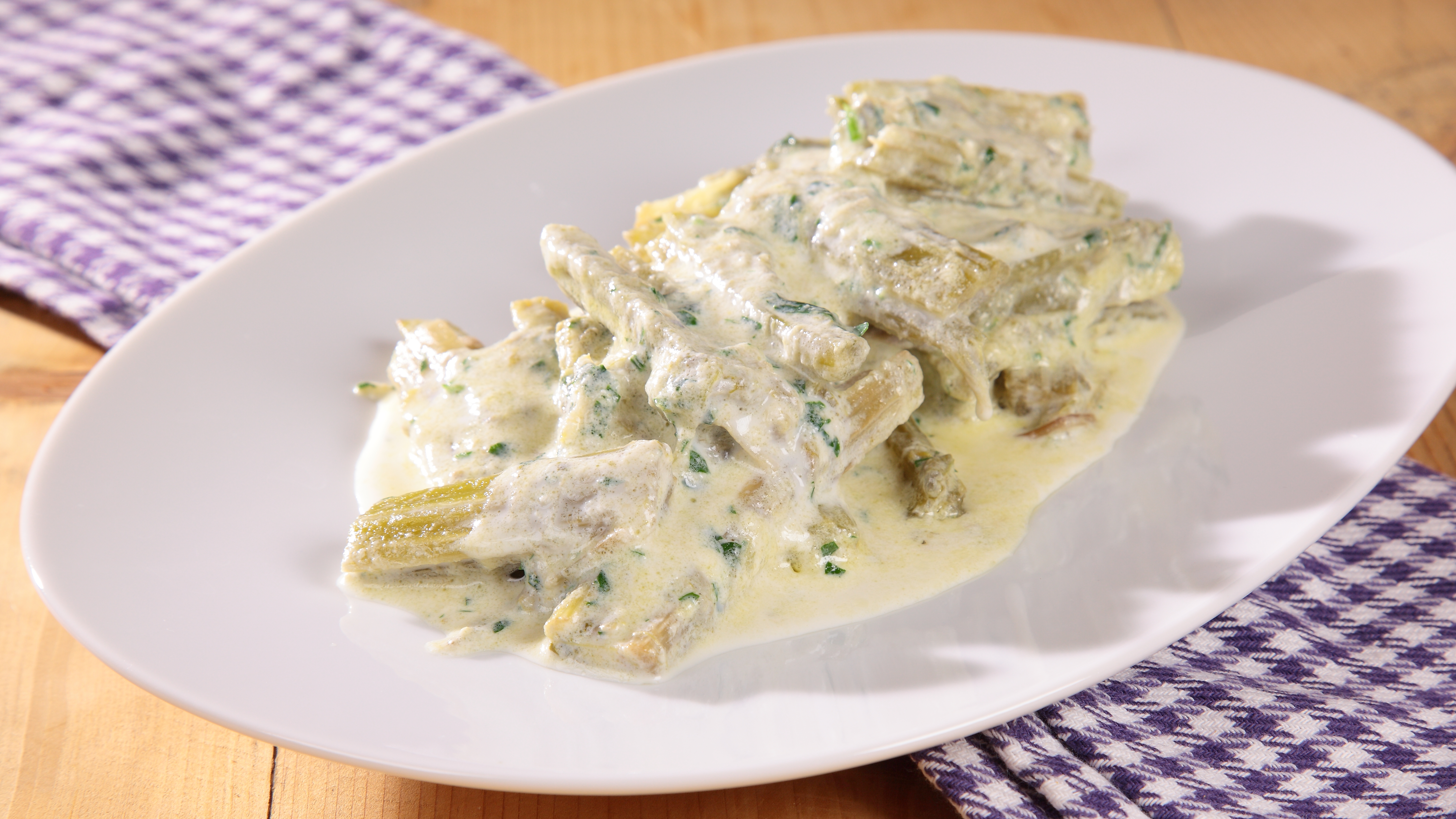 Cardo in brodo ricetta economica | Cookaround