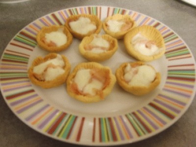 Fiorellini di pasta brisè ripieni: le Vostre ricette | Cookaround