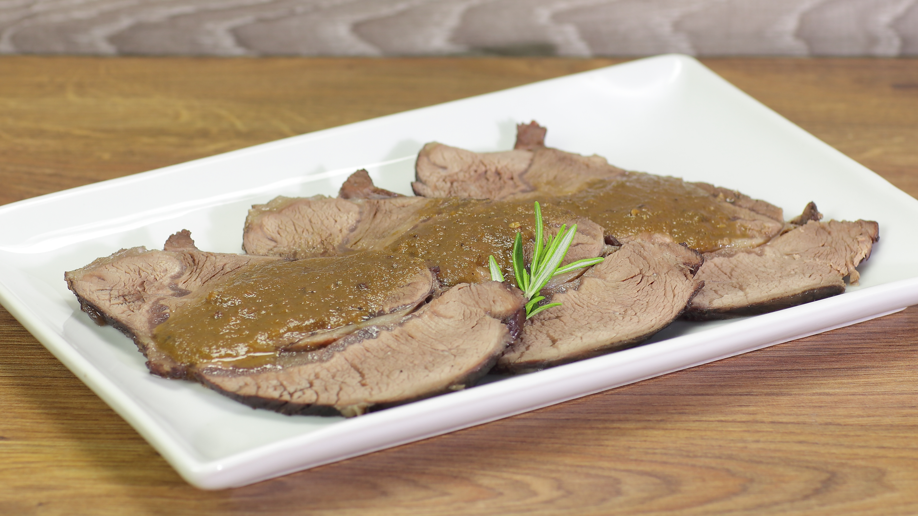 Brasato al barolo: Ricetta Tipica Piemonte | Cookaround