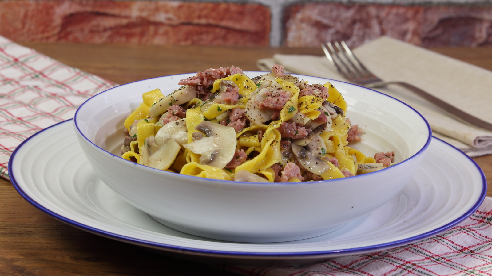 Come fare le tagliatelle in casa | Cookaround