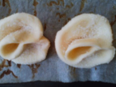 Fiorellini di pasta sfoglia semplici: le Vostre ricette | Cookaround