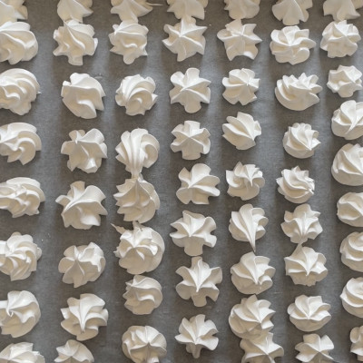 Meringhe perfette: il segreto per una ricetta facile e veloce | Cookaround